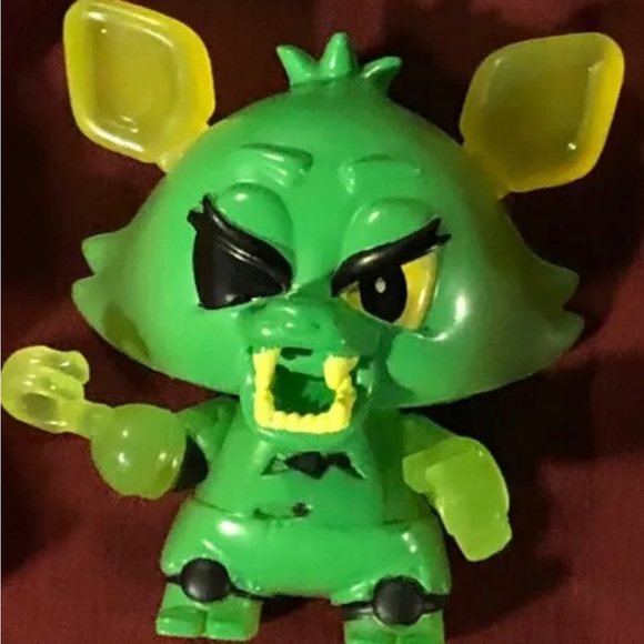 Funko | Toys | Radioactive Foxy Five Nights At Freddys S7 Funko Mystery ...